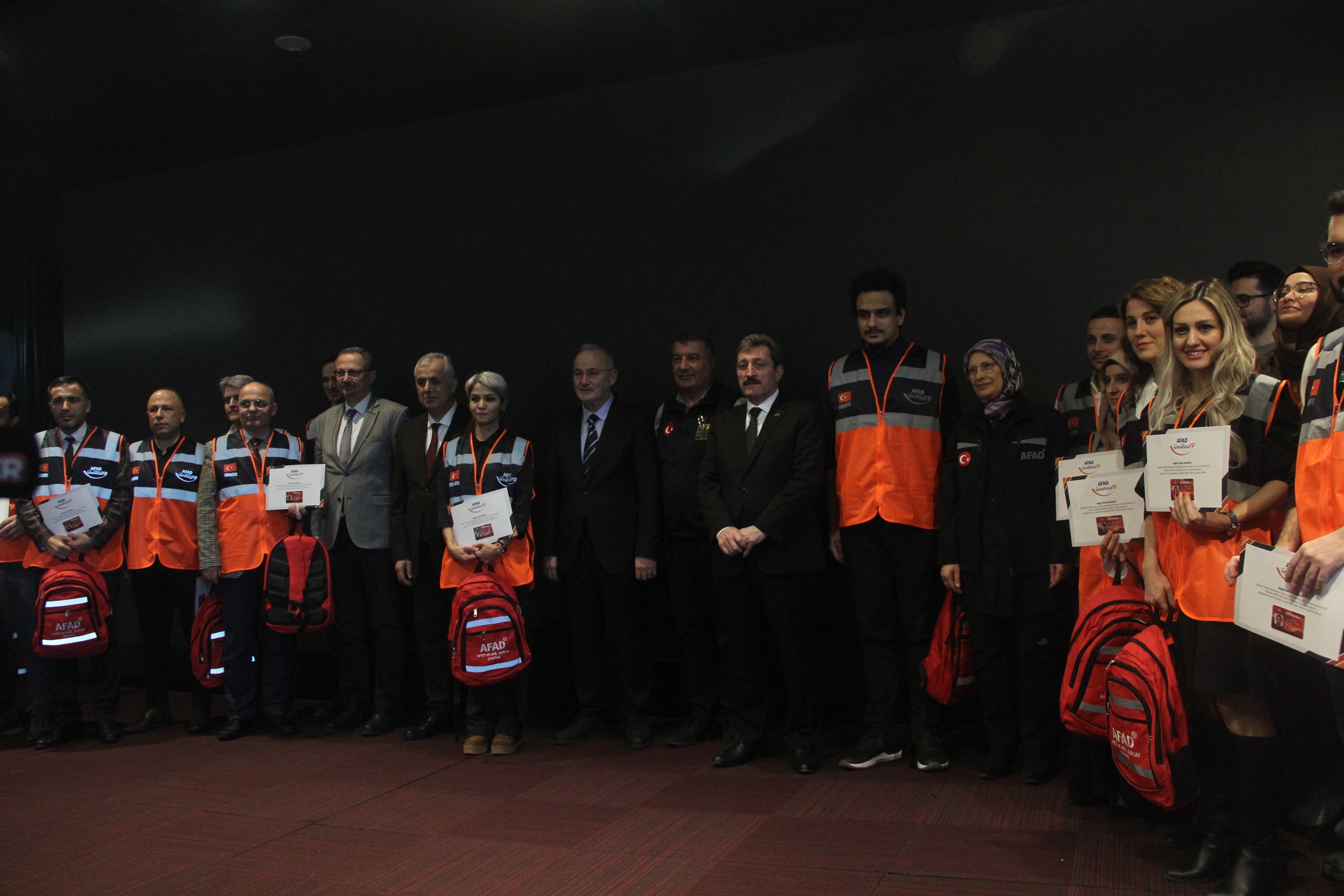 74 OMÜ Personeli AFAD Kimlik Kartını Aldı | OMÜ | Ondokuz Mayıs ...