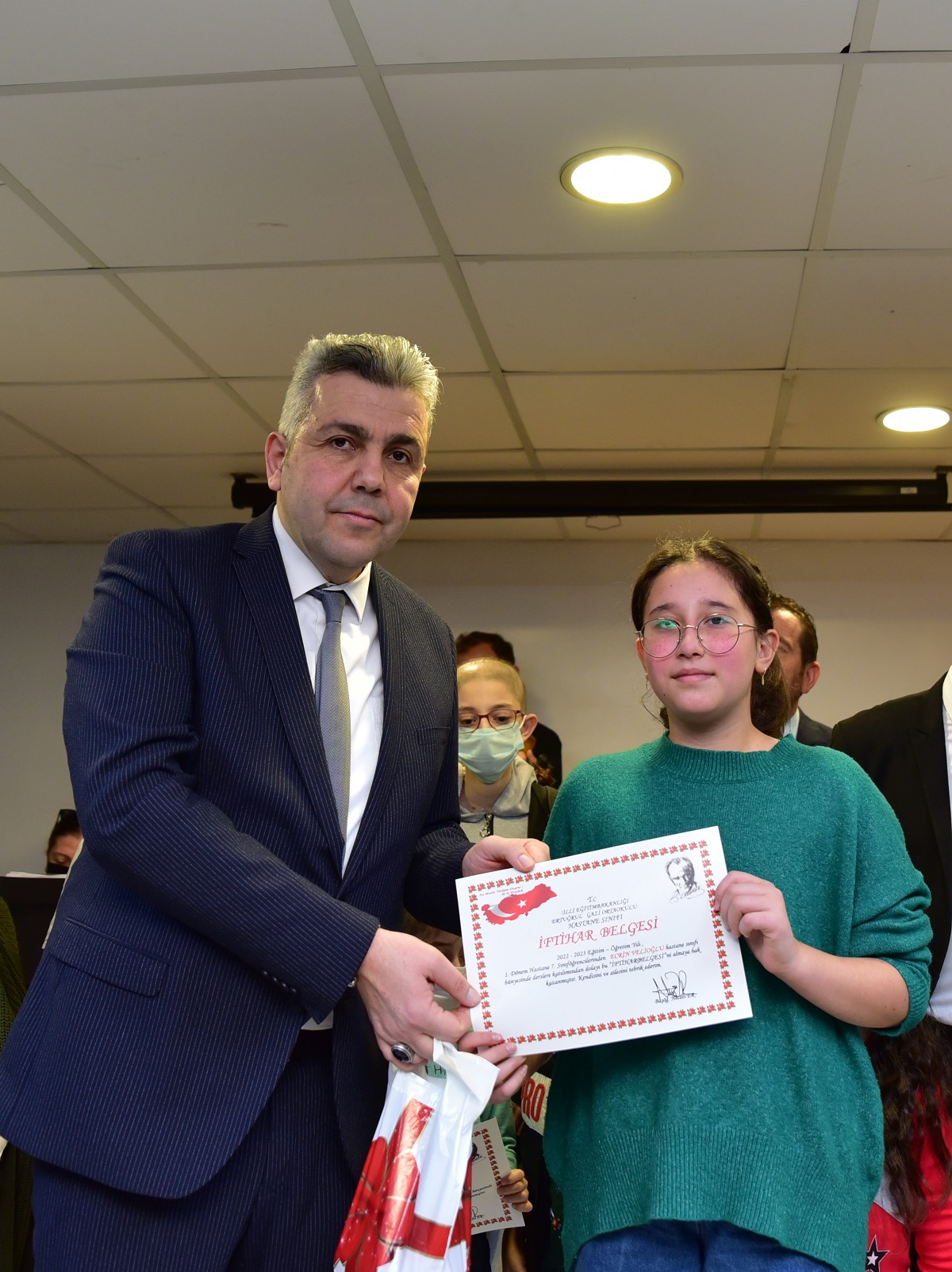 Report Card Happiness of Students in Türkiye’s First Hospital Class ...