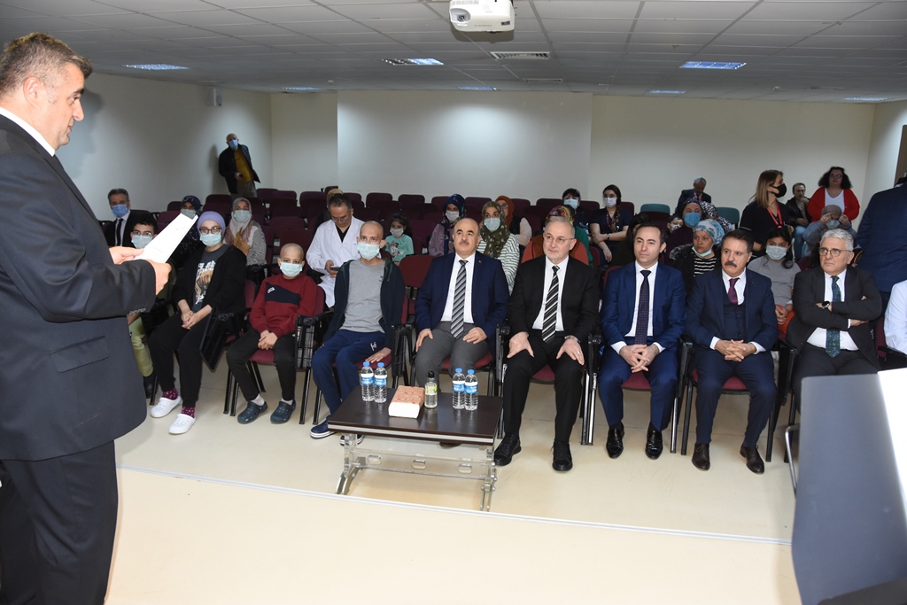 Report Card Happiness of Students in Türkiye’s First Hospital Class ...